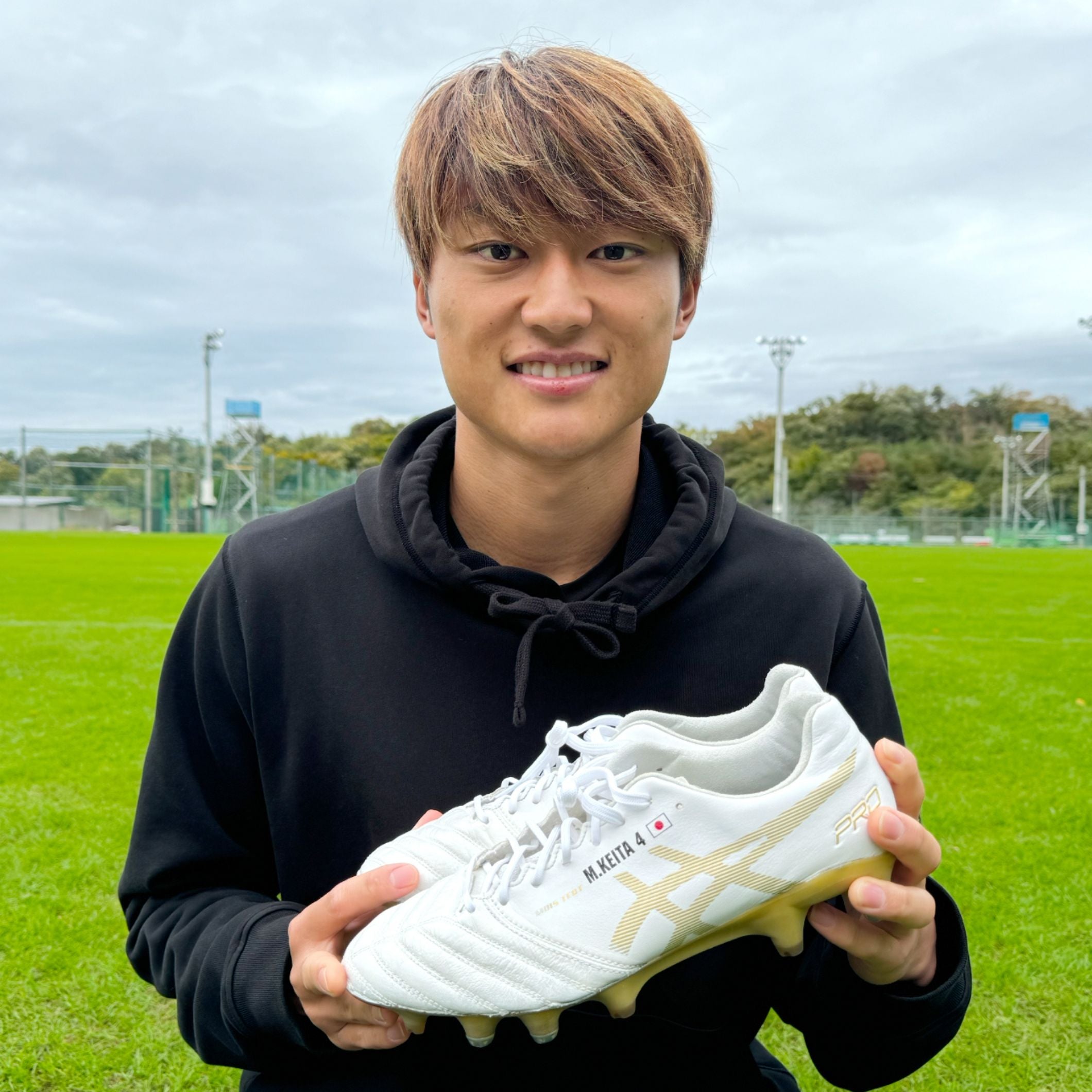 松田 佳大選手のスパイクを支援 – FANDAYS